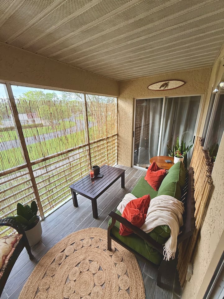 Updated Condo Free Golf And New Pickleball Courts - Estero, FL