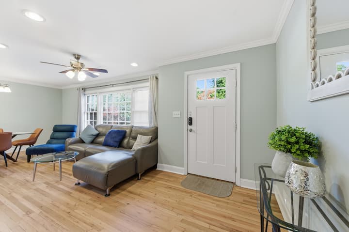 House -Doraville, Chamblee & Atl Flexible Check In - Dunwoody, GA