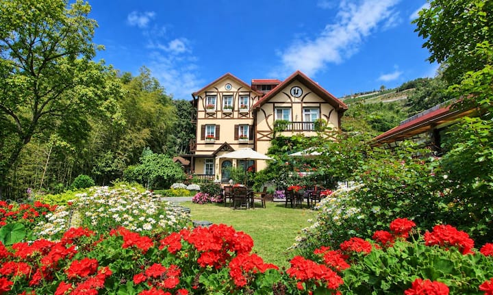 阿里山【四季星空】2人房/日出花園景/1加大床 - Alishan Township