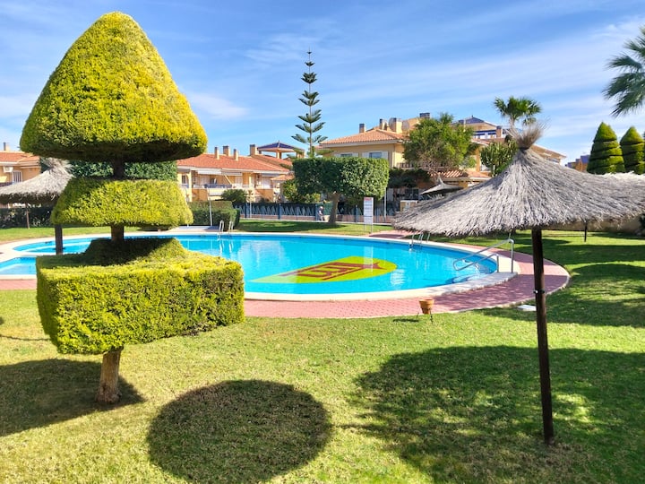 Beach Apartment In Gran Alacant With Pool - Costa Blanca