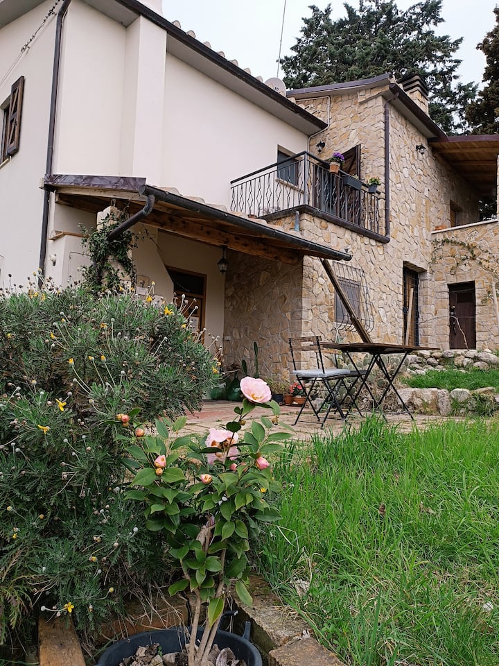 Casale Del Tempo Lento, Orto Uliveto E Fattoria - Umbria