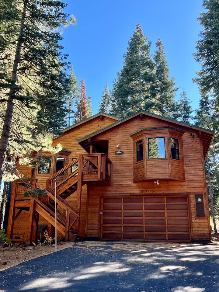 Tahoe Donner "Berghaus" 3br 2.5ba - Donner Lake, CA