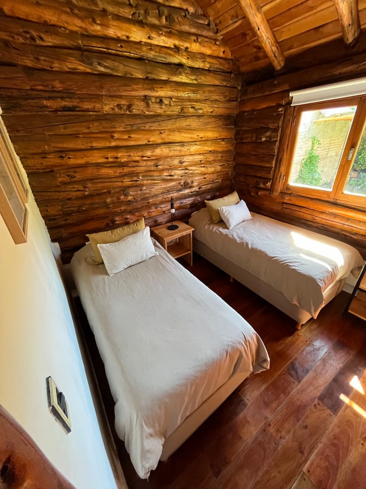 Cabañas Temístocles 
Cabaña 1 - Esquel