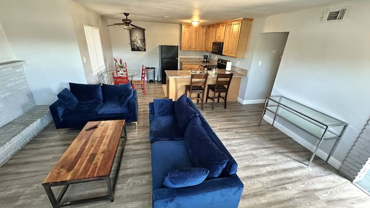 Comfortable And Newly Remodeled Condo. Sanitized - Citrus Heights, CA
