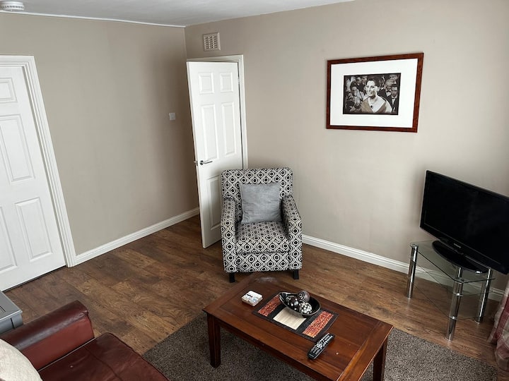 Lovely Polmont Apartment - Linlithgow