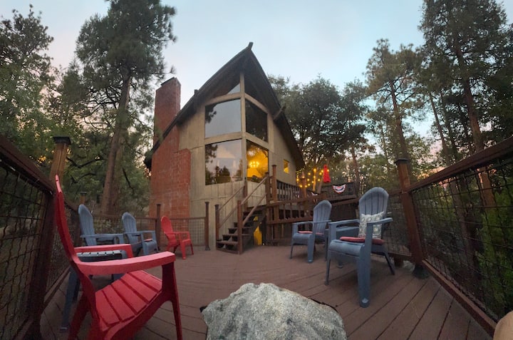 Rustic Luxury~theater Room, 2 King Suites &Hottub - Idyllwild-Pine Cove, CA