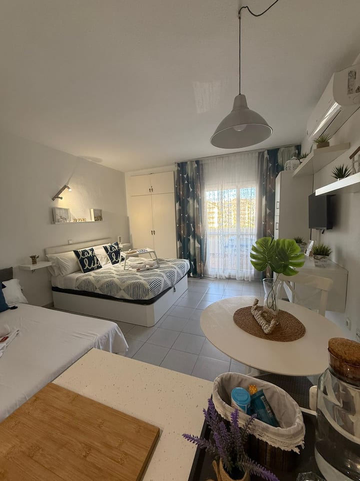 Benalbeach Holidays Estudio Deluxe Frente Al Mar - Benalmádena