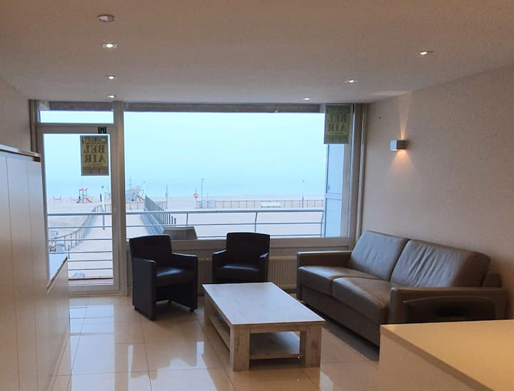 Studio Agréable Avec Terrasse Et Beau Vue Mer - Ostend