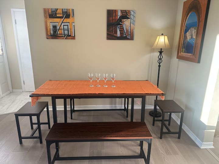 4-beds Cozy Home• Clean• Parking• Ac• Fast Wifi - Moncton