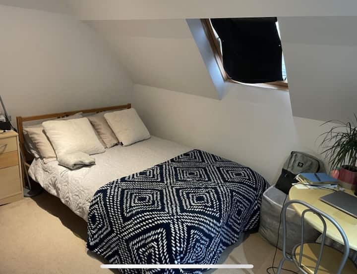 Double Room In A Victorian House, High Wycombe - High Wycombe