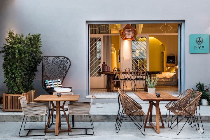 Upscale 2-bedroom Villa In The Venetian Harbour - Chania