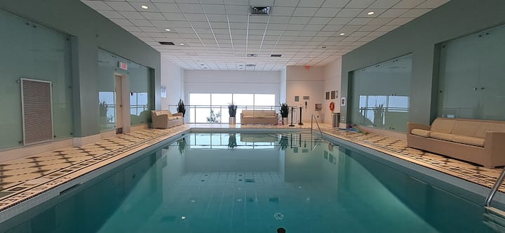 Downtown, Cozy, Holistic Space For Your Comfort - 