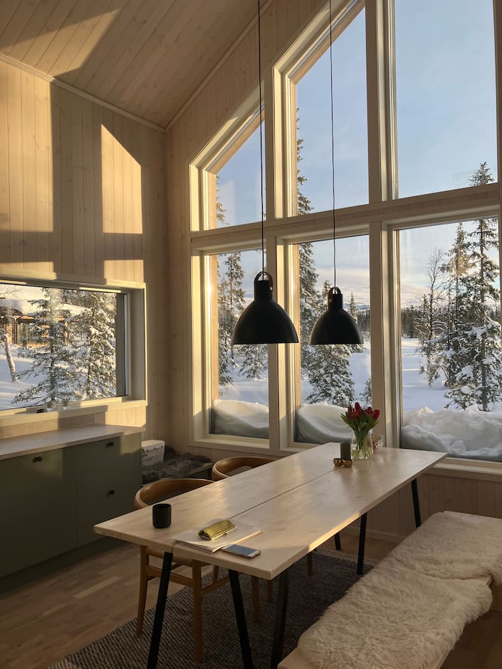 Hus Vid Klöverfjällets Fot, Bastu & Braskamin - Lappland