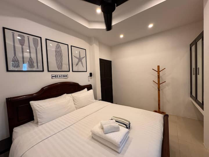 Villa Seaview Garden (2 Bedroom, Sleeps 5) Apt#1 - Ko Tao