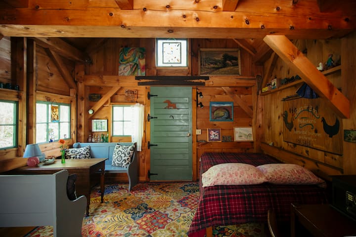 Caywood Cabin By The Stream - Finger Lakes, NY