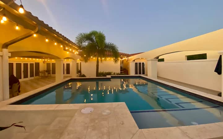 'Olivia' Apartment #4 & Pool Near Eagle Beach - 아루바