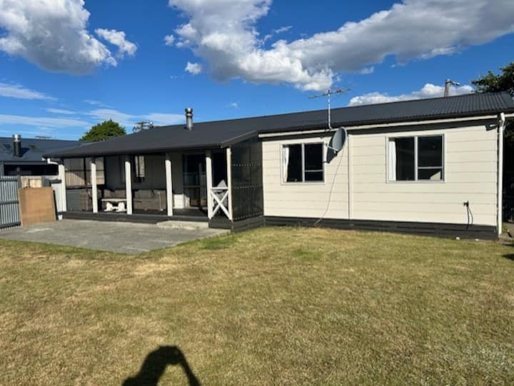 Twizel Kiwi Bach - Twizel