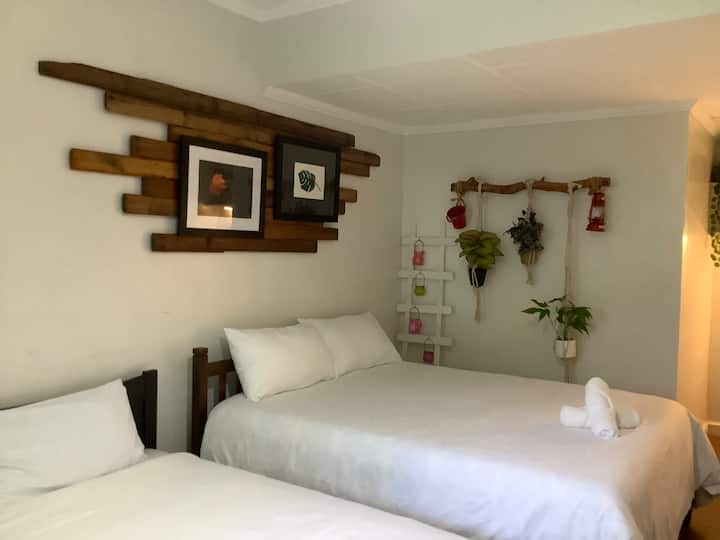 Forest Gem In Subic Bay Freeport  Wifi - Subic Bay Freeport Zone