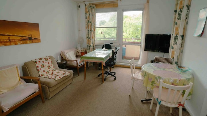 Berlin Center Mitte Just For You Some Months, Lt - Berlino