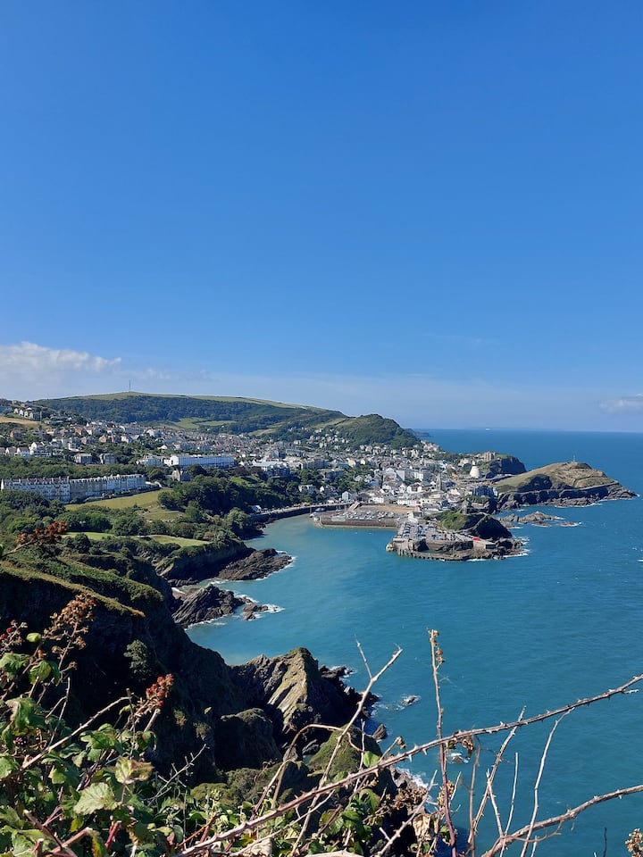 Sea Views, 4 Bedrooms, Nr Woolacombe, Sleeps 8 - 일프렉콤