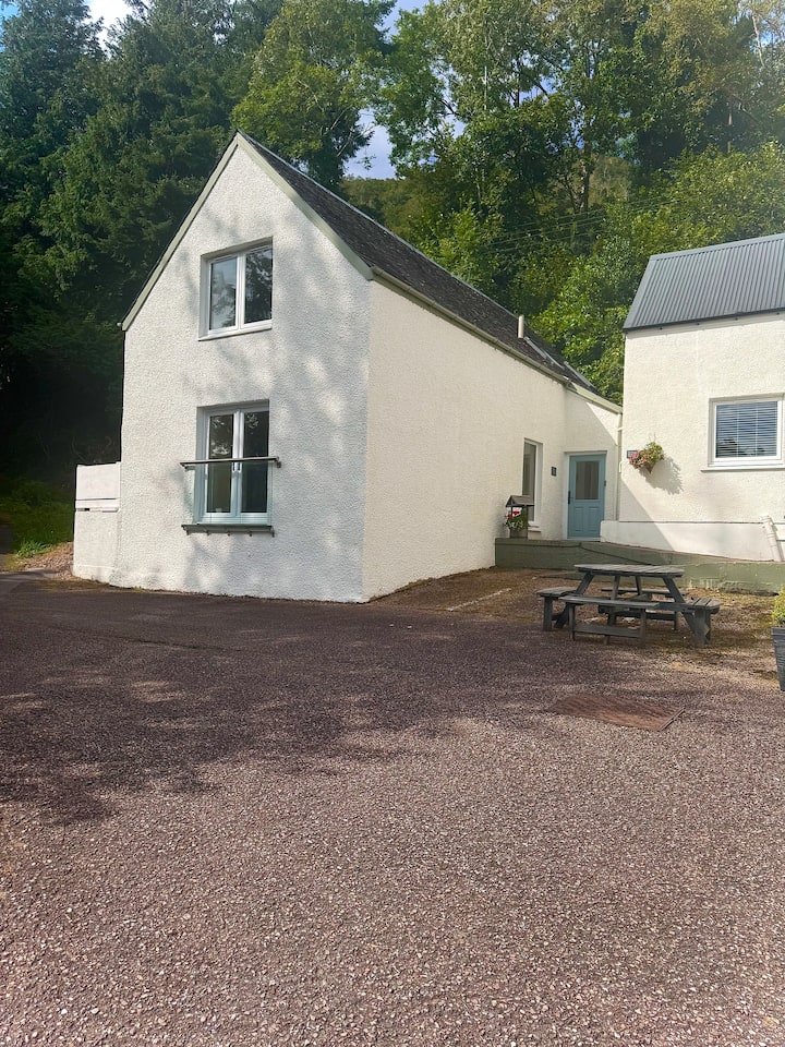 Stables Cottage | Loch Views, Highlands, Onich - Glencoe