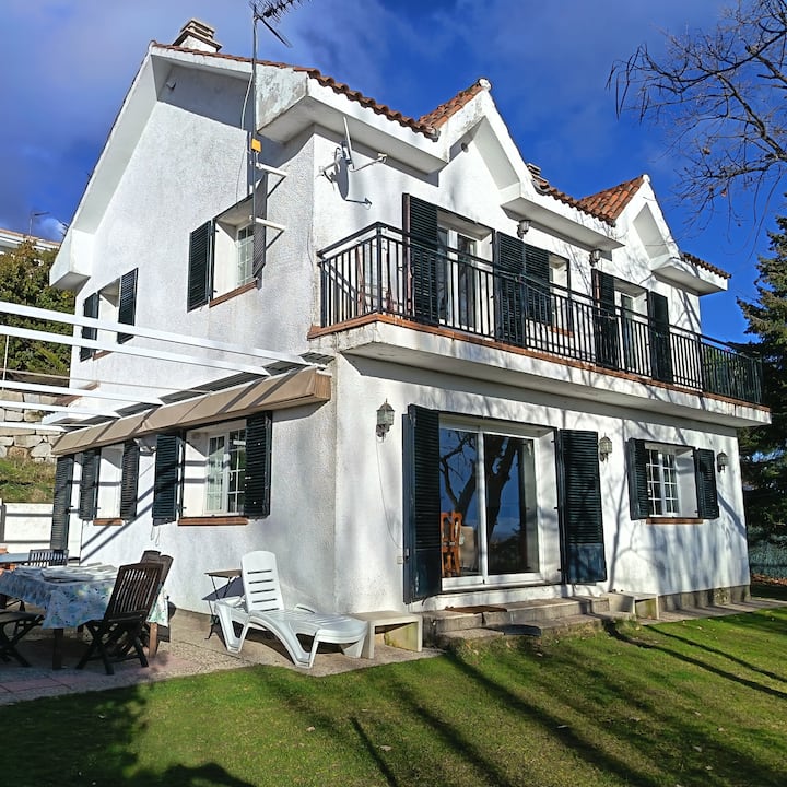 Casa Amplia Y Luminosa Con Piscina Cerca De Madrid - Guadalix de la Sierra