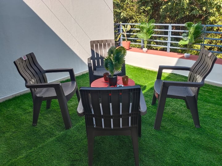 Sunny Hillscape 3bhk Villa With A Pvt Terrace - 果阿邦