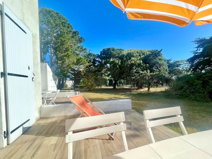 Au Cœur De L’île, Maisonnette Proche Plage ! - La Guérinière