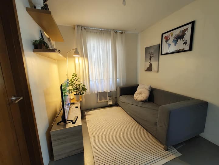 Condo 2bedroom Close To Airport/fast Wifi / Pool - Las Piñas