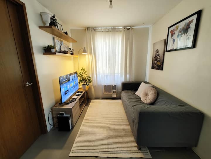 Entire 2br Furnish Unit/ Near Airport/fast Wifi. - Las Piñas