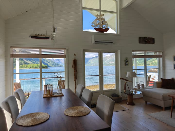 Henrybu Comfortable House By The Fjord. - Norway