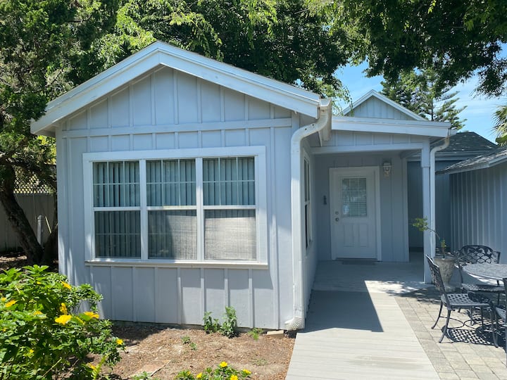 Sandpiper Cottage - Just Steps To Vilano Beach - Vilano Beach