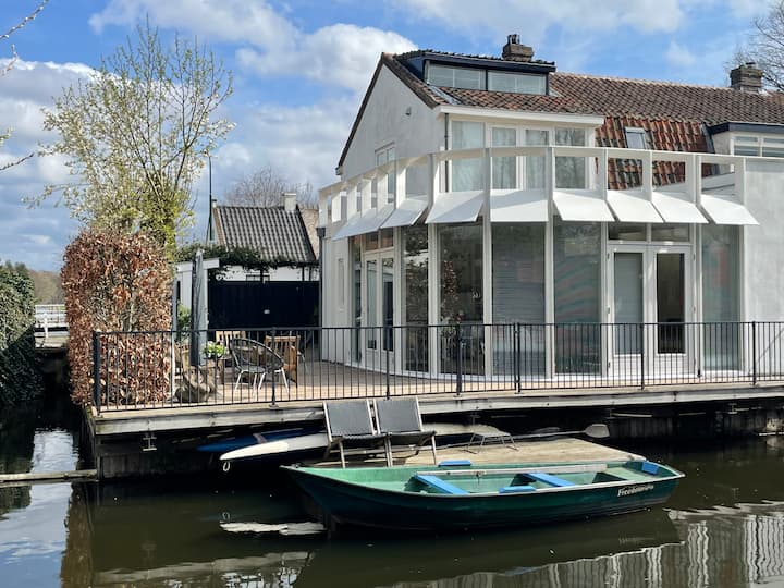 Romantic House On The Water Near Amsterdam - Hilversum