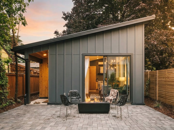 Dwell | Upscale Woodstock Retreat | Walk To Dining - Happy Valley, OR