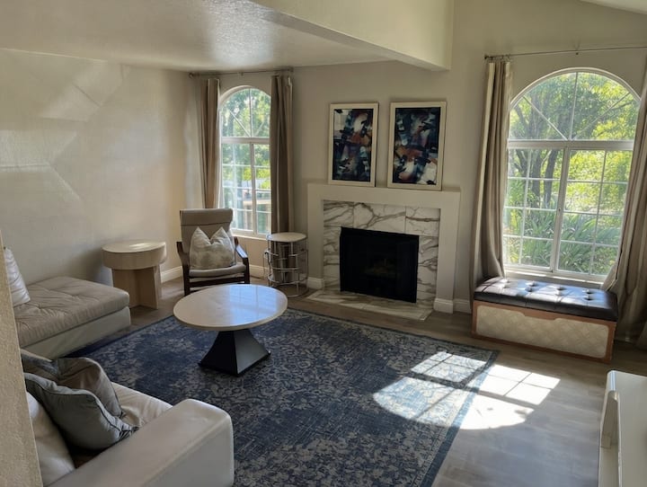 "Your Perfect Vegas Stay: Comfort & Style" & Gym - Henderson, NV