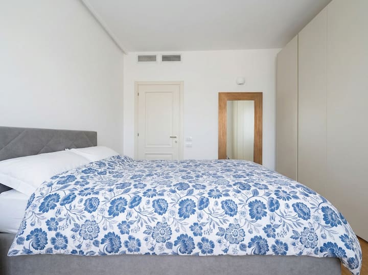 Cozy Apartment In The Heart Of The City - イタリア トリエステ