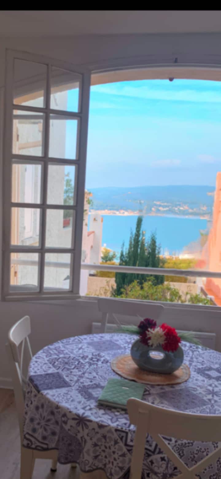 Plage Et Port à 200m - T3 Vue Mer Duplex - Wifi - Saint-Cyr-sur-Mer