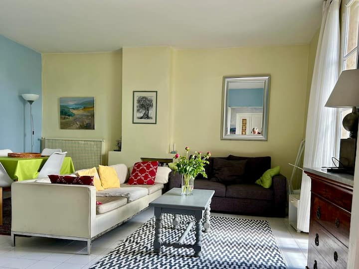 Appt. Convivial Au 2e éTage  Avec Belle Vue  Aix - Aix-en-Provence