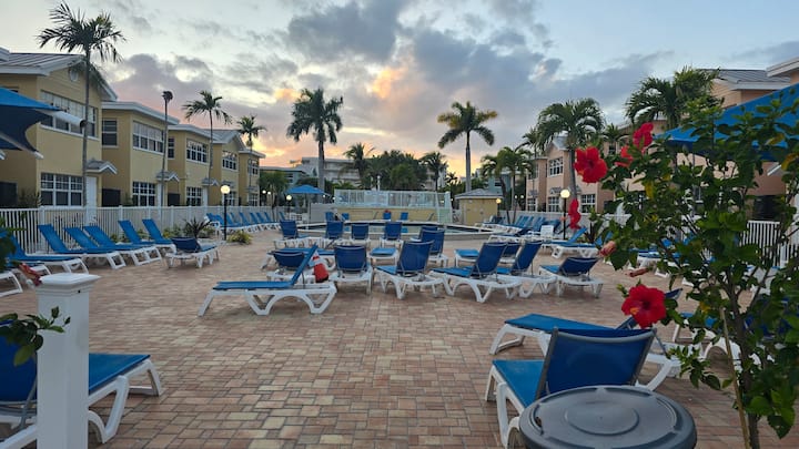 Barefoot Beach Resort Gateway, Indian Shores Fl - Indian Shores, FL