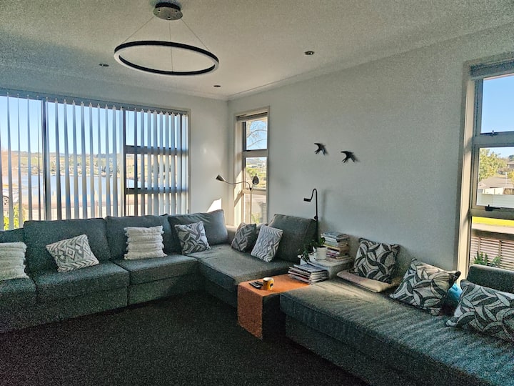 Lakeview Gem - Tauranga