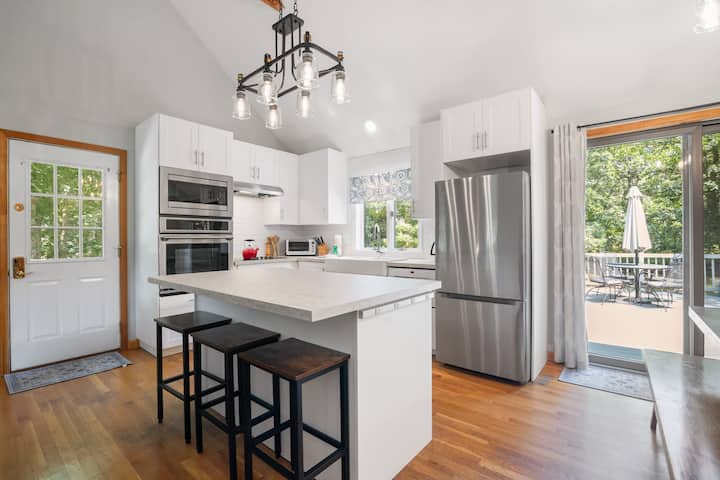 15 Minute Walk To Bayside Beach! - Eastham, MA