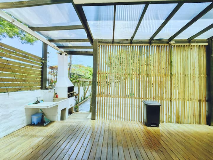 Casa Sunny B Da Praia Daniela Cerca De 60m à Praia - Florianópolis
