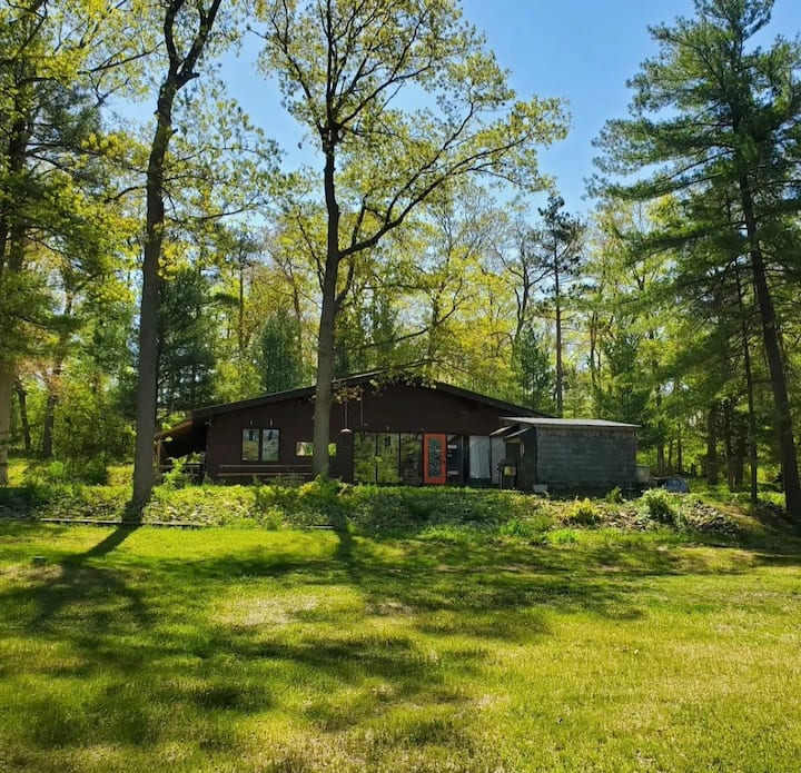 The Chalet Grand Bend - Grand Bend