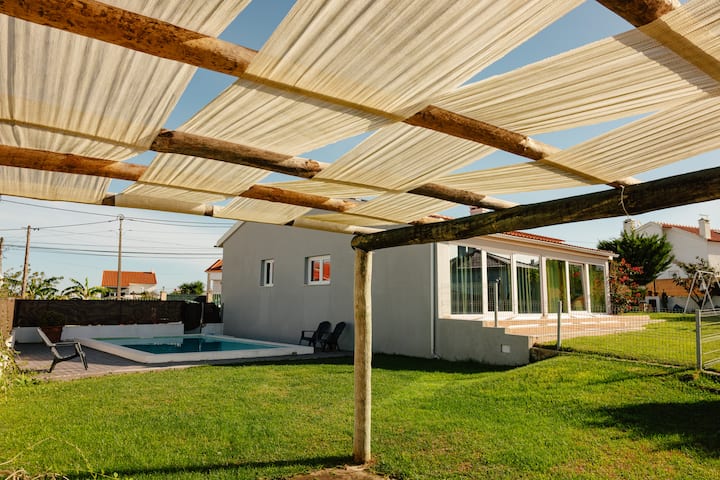 Toninha Family House - Salt Water Pool - Sesimbra