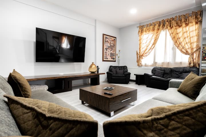 Super Lux Maisonette, 10 Minutes From City Center - North Macedonia