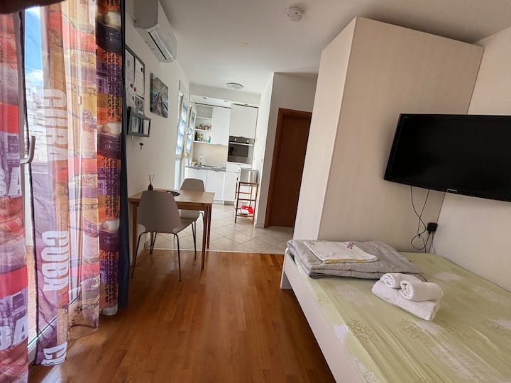 Studio Apartment, Beach Znjan Split - Split