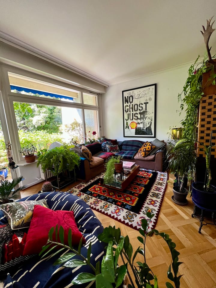 Split Level Mid Century Loft In Ouchy, Next To Imd - Lausanne