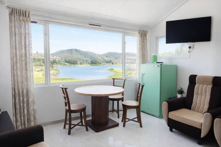 Sunshine Lake View Cottage - Nuwara Eliya