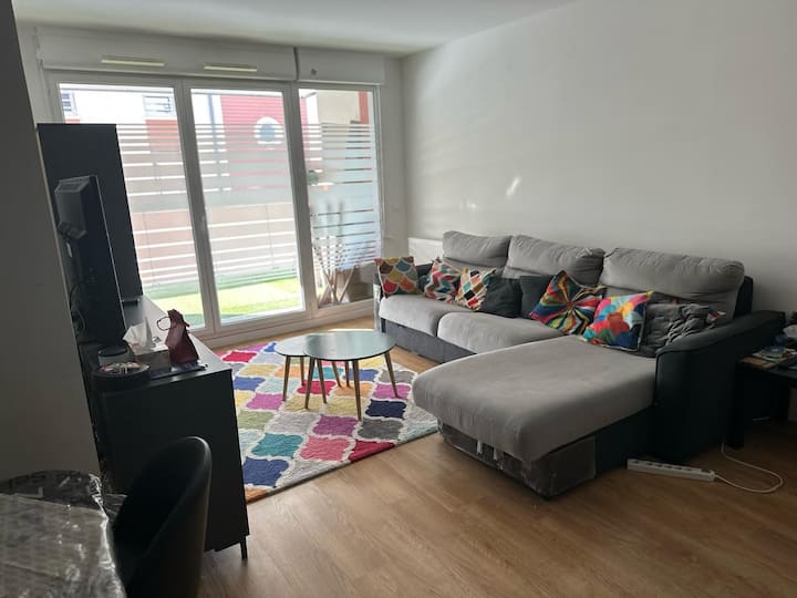 Cozy Apartment - Bezons