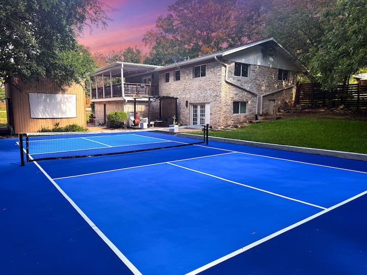 Secluded Half Acre Gem W/ Private Pickleball Court - Austin